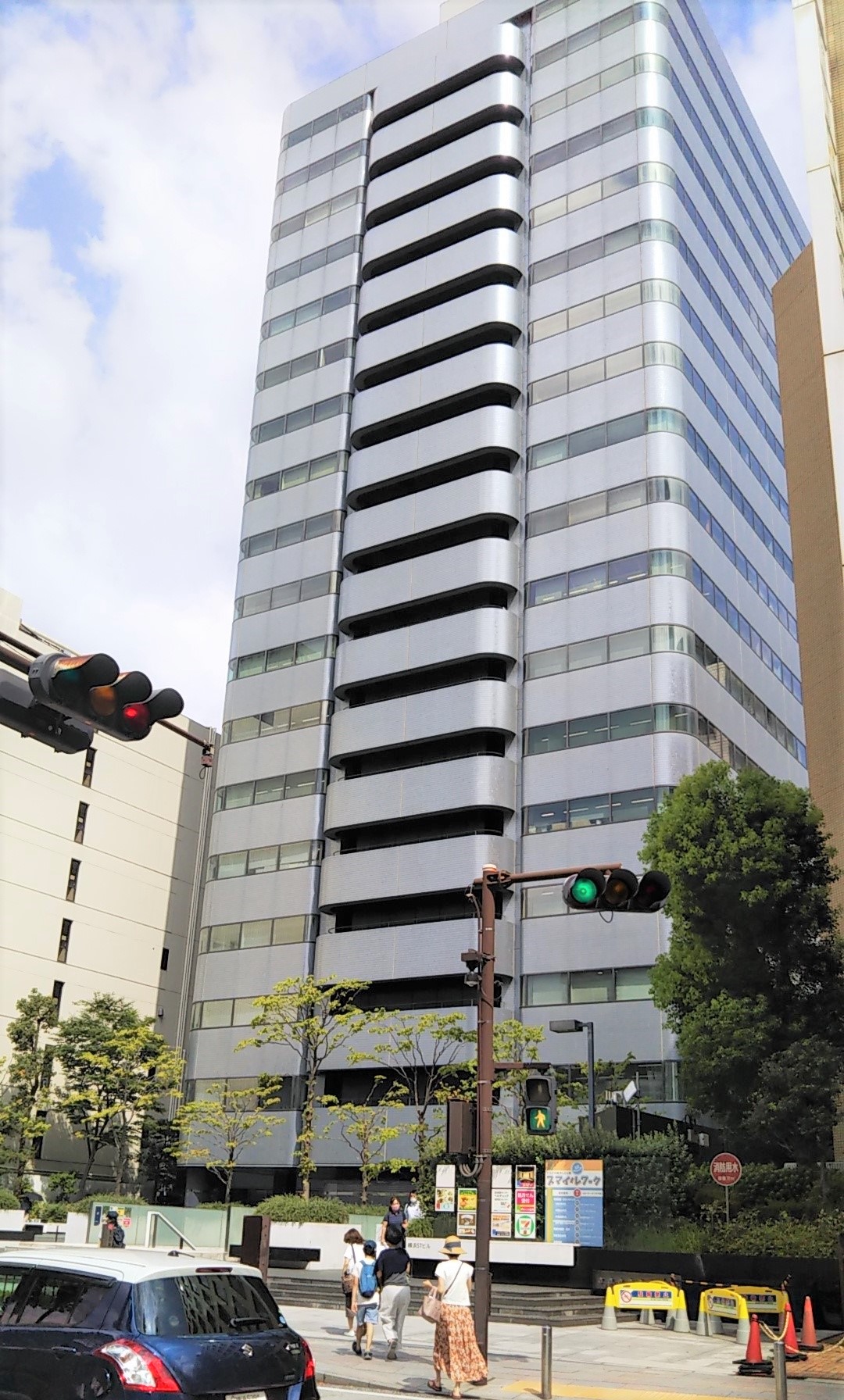 横浜教室（横浜STビル4階F）｜実務者研修・初任者研修なら三幸福祉カレッジ